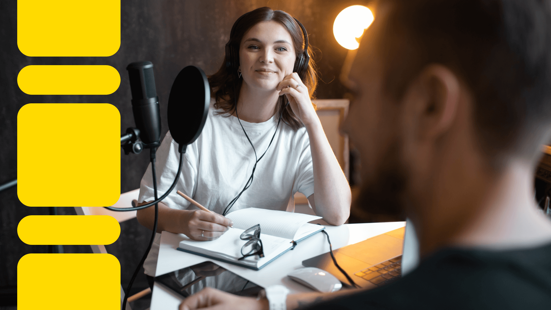 Top 21 customer experience podcasts to listen to in 2025 | Contentful